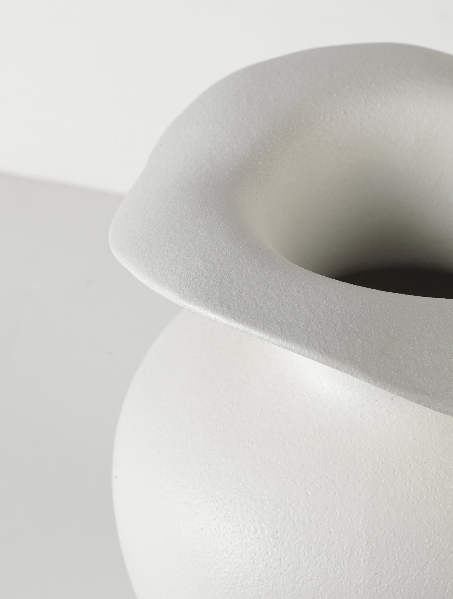 BROSTE Vase Florentina M - Off-White - Maytime