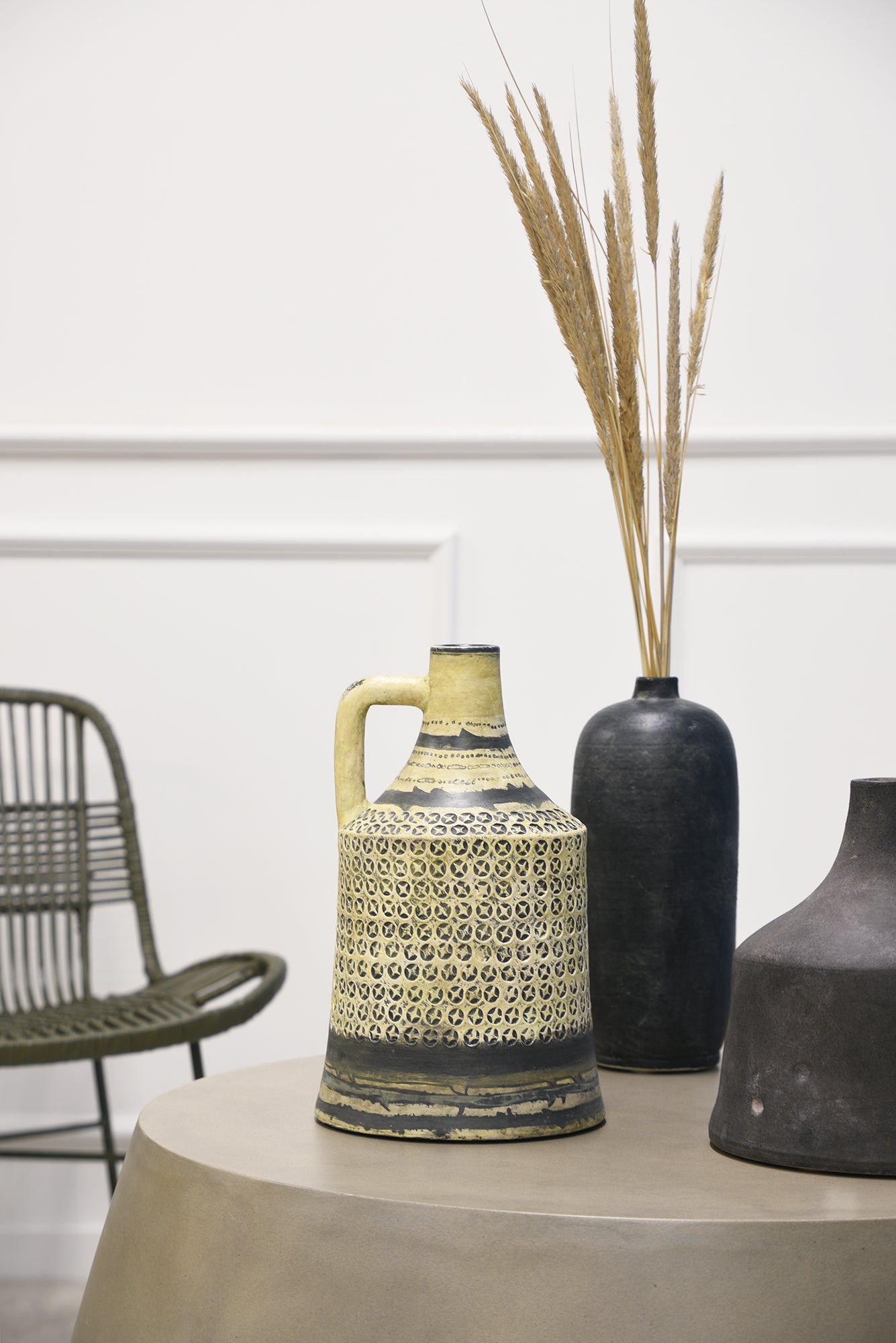 Basington Vase Matte Black - Maytime